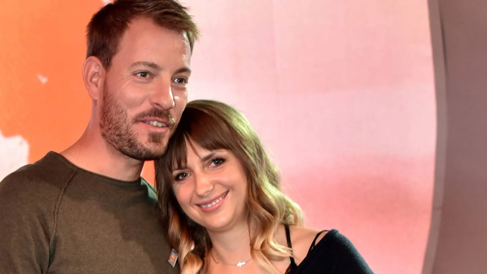 Anna Heiser sorgt mit Weihnachts-Post für Aufsehen – Corrie News