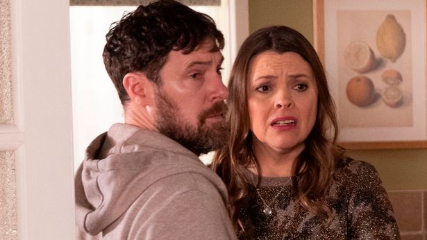 Coronation Street clip ‘gives away who gets shot’ – and it’s not Tracy ...