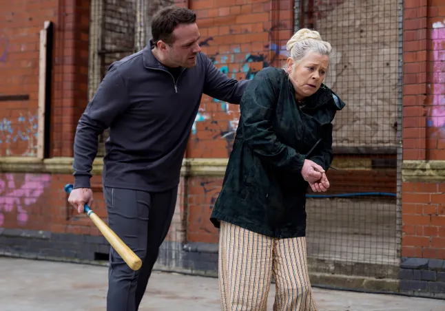 Coronation Street fears the worst as character goes missing after ...