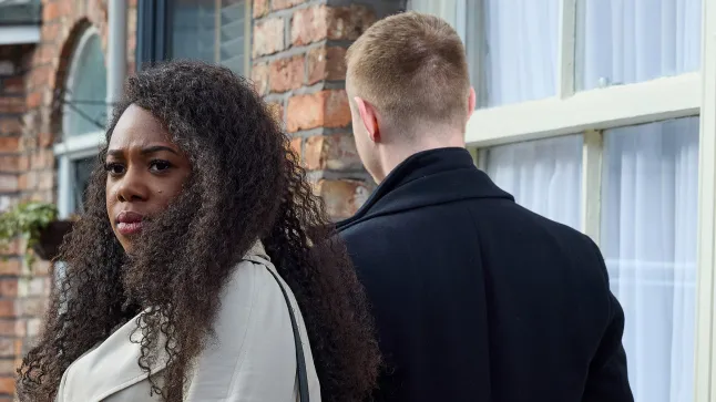 Dee-Dee gets a major shock as unexpected Coronation Street return ...