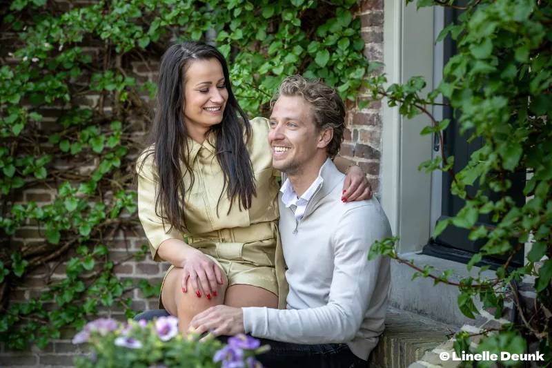 Boer zoekt Vrouw-Deedry geeft update over relatie met Roy – Corrie News
