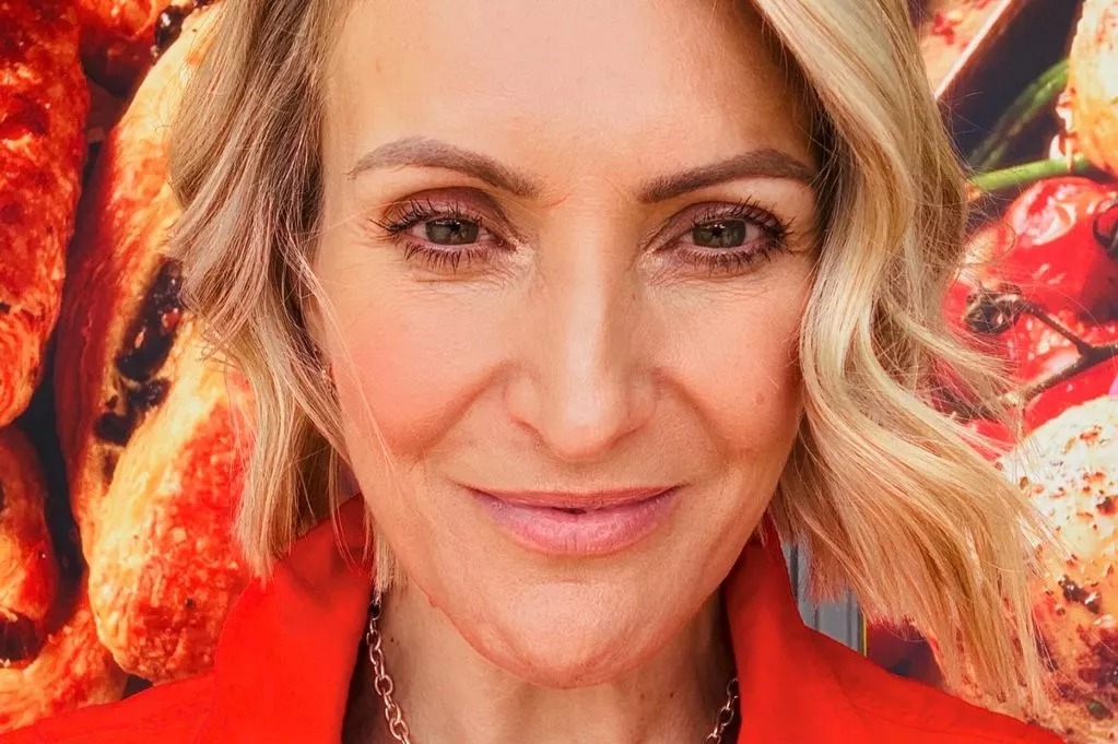 Corrie’s Fiona star Sara Poyzer is married to cobbles icon with huge ...